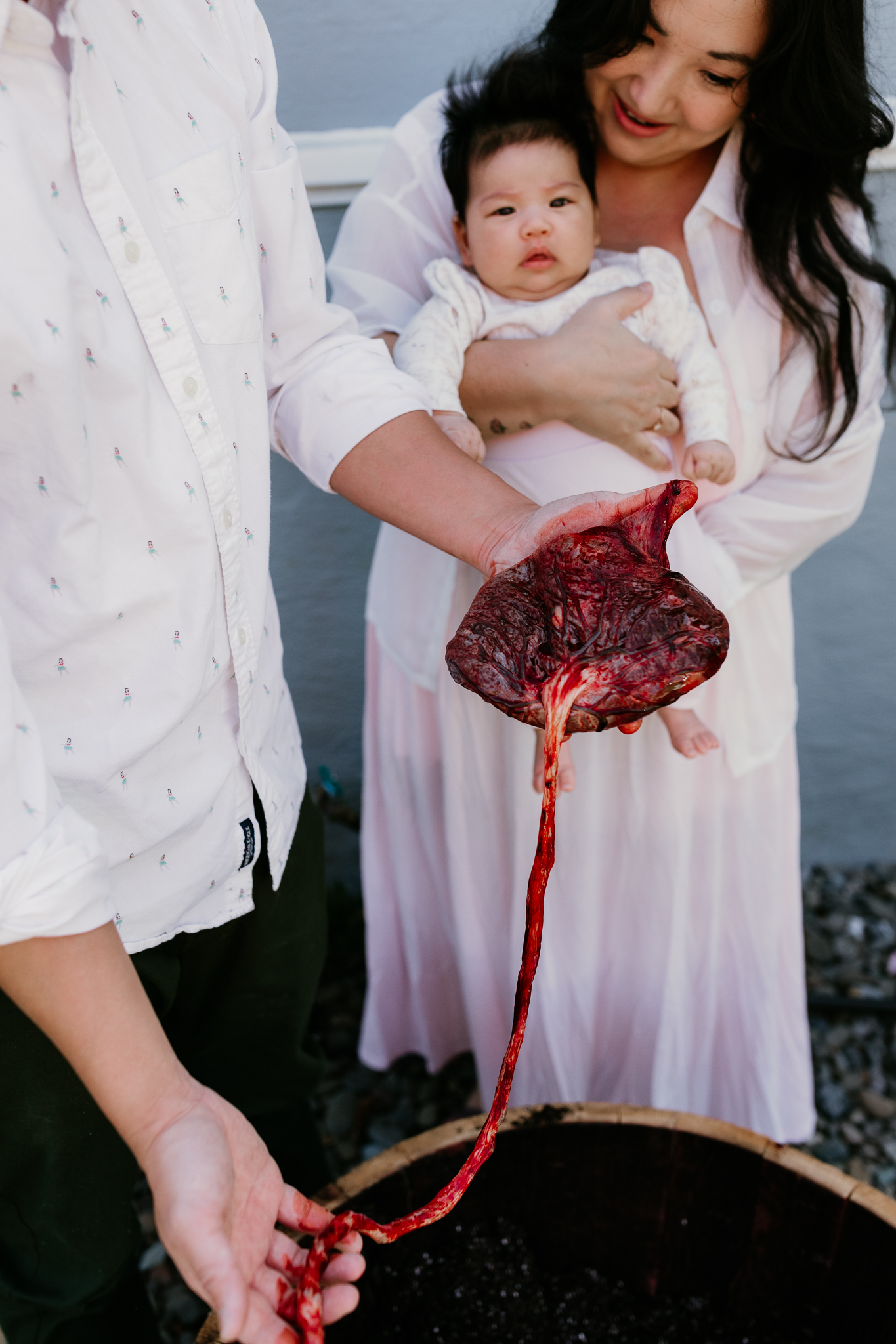 What to do with your placenta after your baby is born? - julialorraine.com
